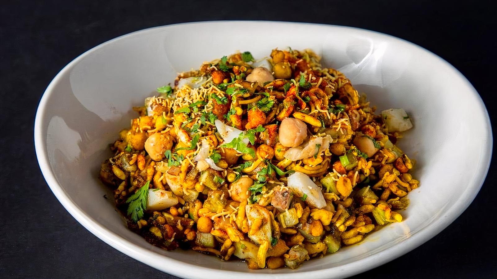 $5 Chaat Street Food Menu Items ALL DAY @ Curry Up Now Durham