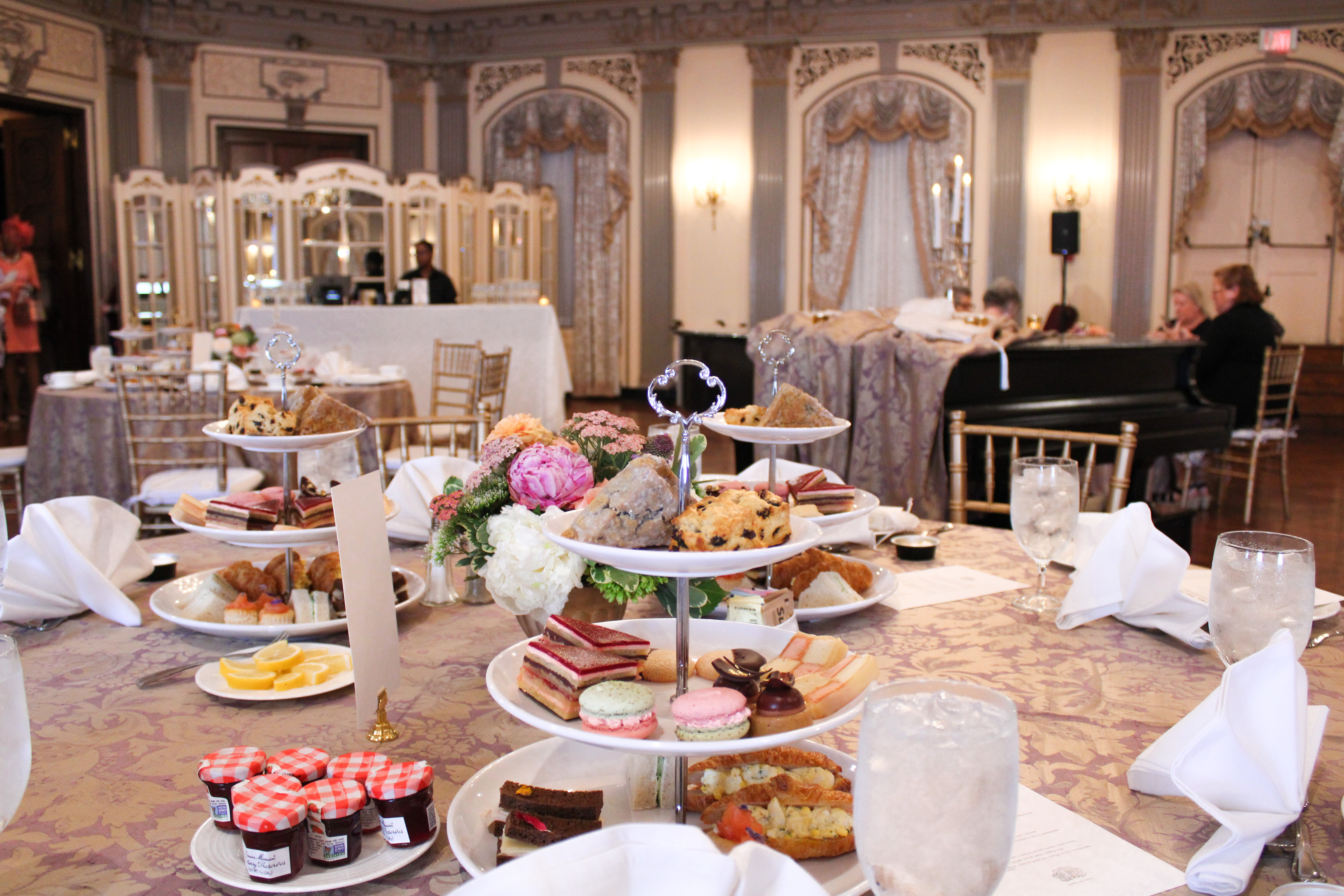SwifTea Showgirl Soiree at HOTEL DU PONT