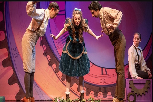 Barter Theatre's Alice in Wonderland