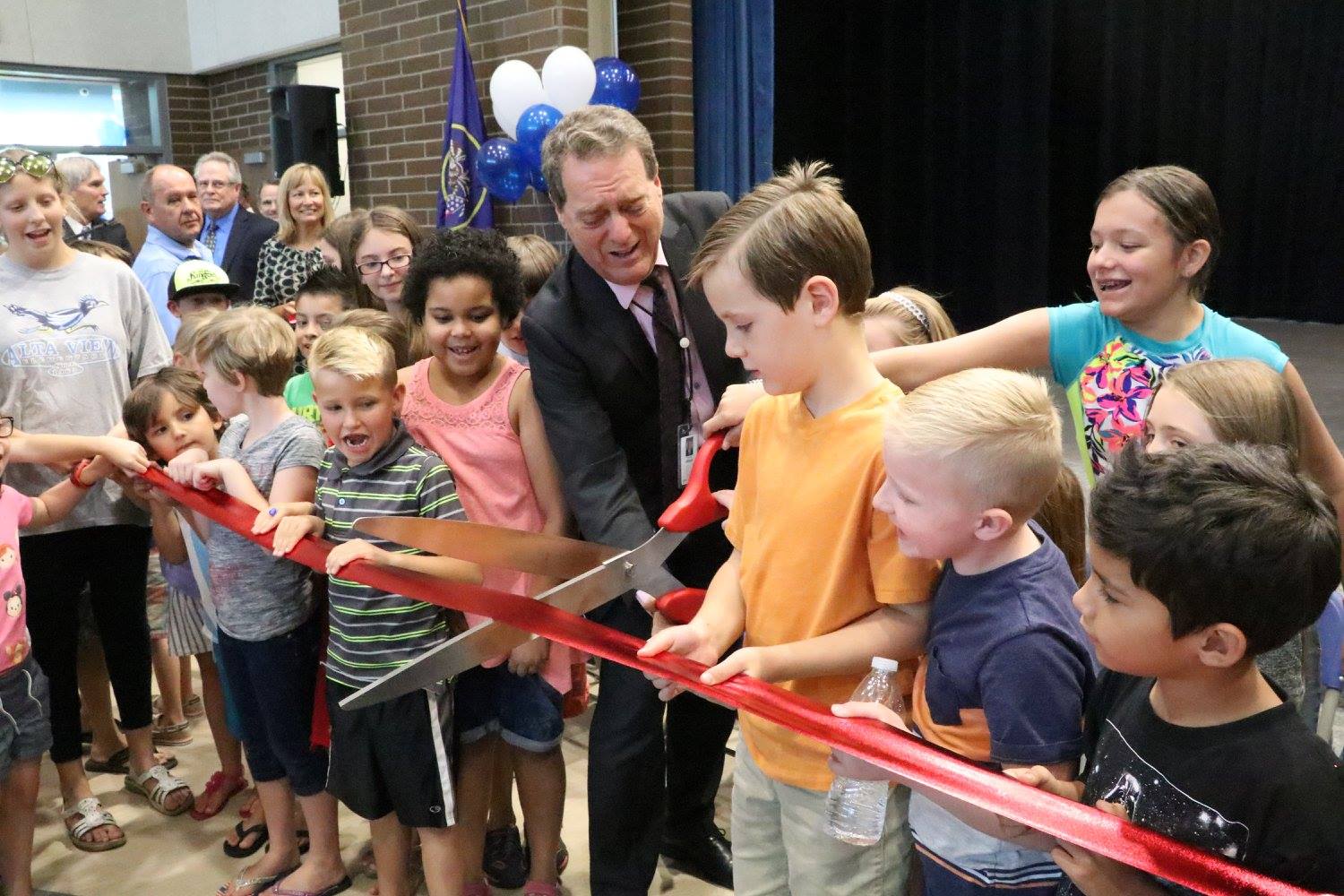 Alta View Elementary opens doors to 600 students after ribbon-cutting ...