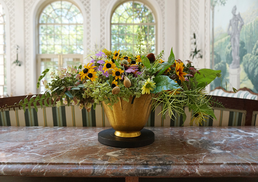 Wine & Design: A Flemish-Inspired Summer Arrangement