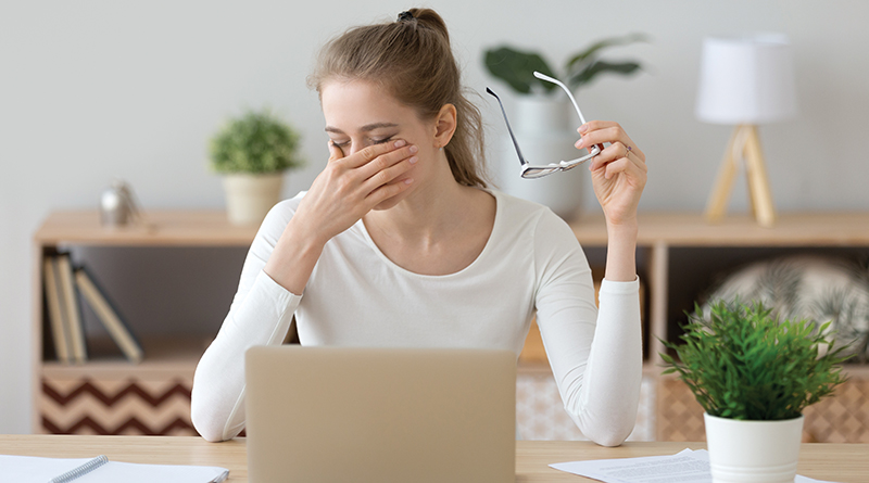 Give Your Eyes a Rest: Tips to Reduce Digital Eyes Strain | Women's ...