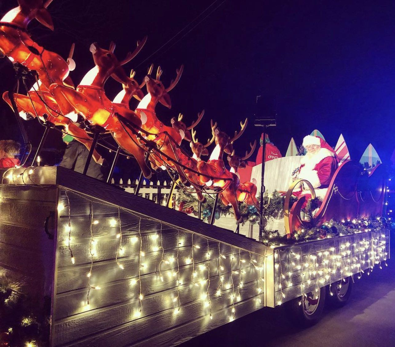 Santa Float and Red-Bagged Meters Start Today | Manhattan Beach CA ...